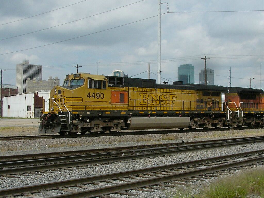BNSF 4490